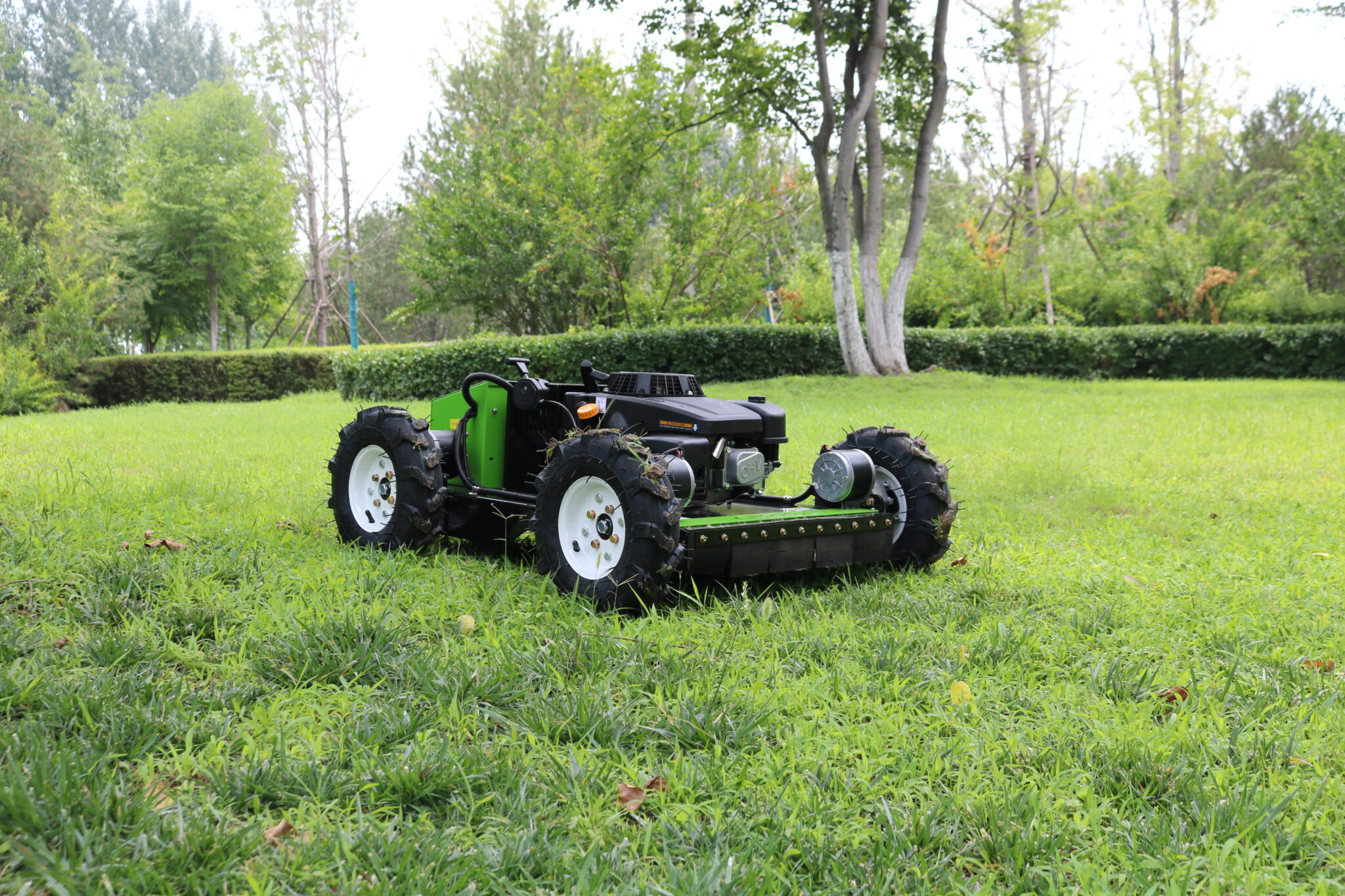 POGO MTECH SKOKICA (HOPPY) 55cm | Pogo M-Tech - Robotske kosilnice na ...